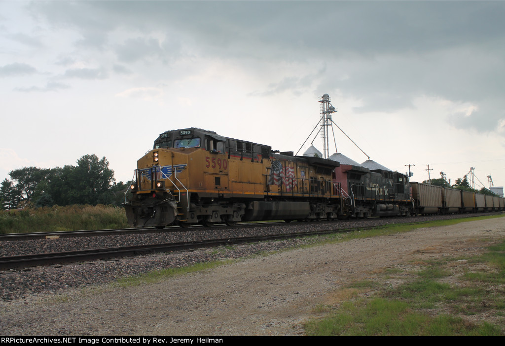 UP 5590 & SP 107 (3)